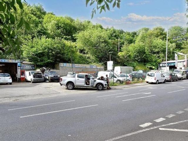 Manchester Road, Milnsbridge, Light Industrial Facility