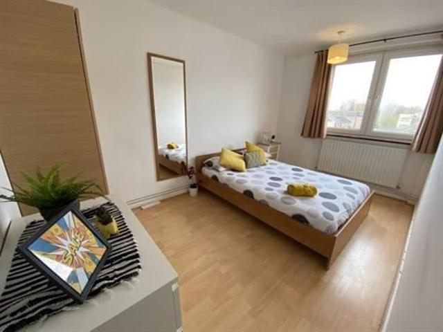Manchester Road Room E
