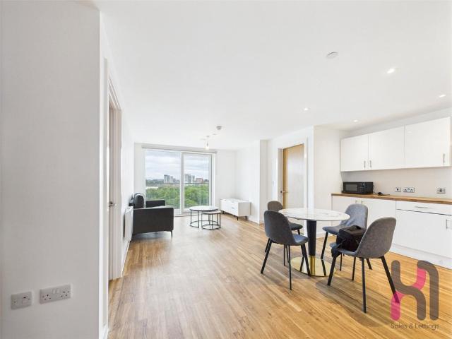 Manchester Waters, 5 Pomona Strand. 2 bed flat to rent £1,325 pcm £306 pw