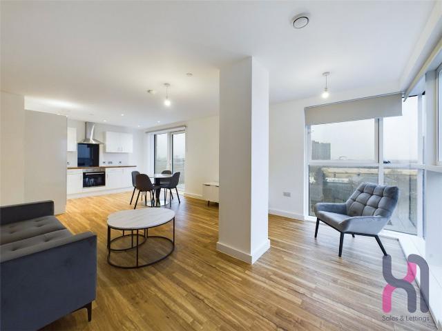 Manchester Waters, 5 Pomona Strand, Old Trafford M16, 3 bed flat to rent, £1,900 pcm | PrimeLocation