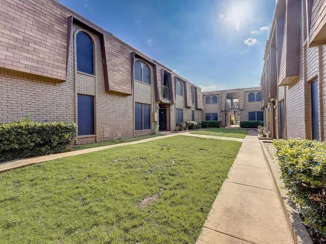 Manchester 1 Bedroom Apartment for Rent at 100 Manchester Dr, Euless, TX 76039