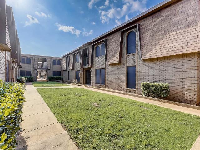 Manchester 2 Bedroom Apartment for Rent at 100 Manchester Dr, Euless, TX 76039