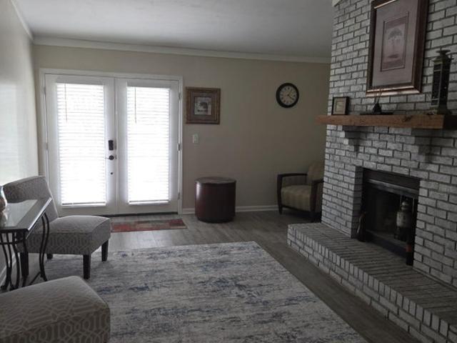 Mandarin Home on quiet CuldeSac