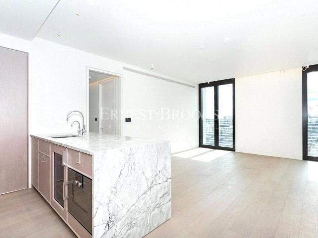 Mandarin Oriental Residences, 22. 2 bed apartment to rent £14,999 pcm £3,461 pw