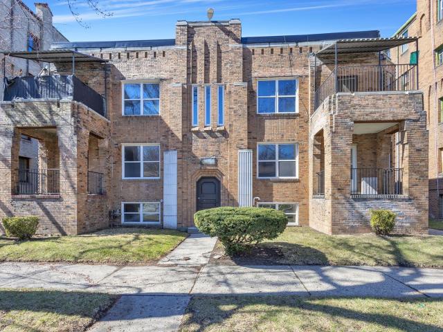 MANDERSON 17701 R BOSTON EDISON TOWERS LLC 17701 MANDERSON DETROIT, MI 48230
