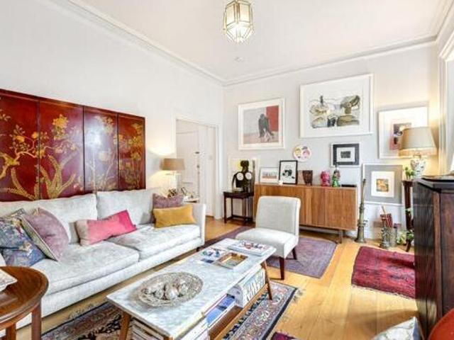 Mandeville Place, Marylebone, 3 Bedroom Flat