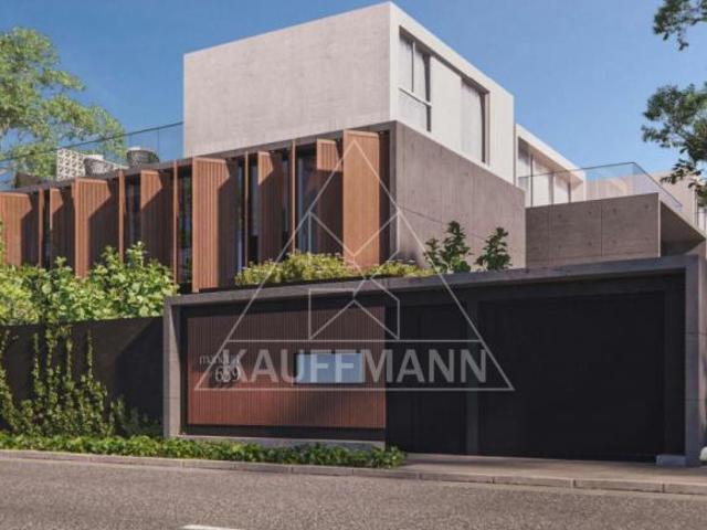 Manduri: CasasExclusivas700m²