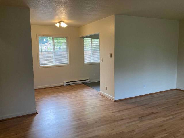 MANF01 2 Bedroom Apartment for Rent at 4955 Sw Lombard Ave, Beaverton, OR 97005 Central Beaverton