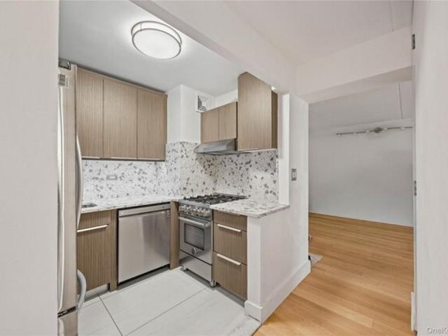Manhattan Ave Apt N, New York, Condo For Sale