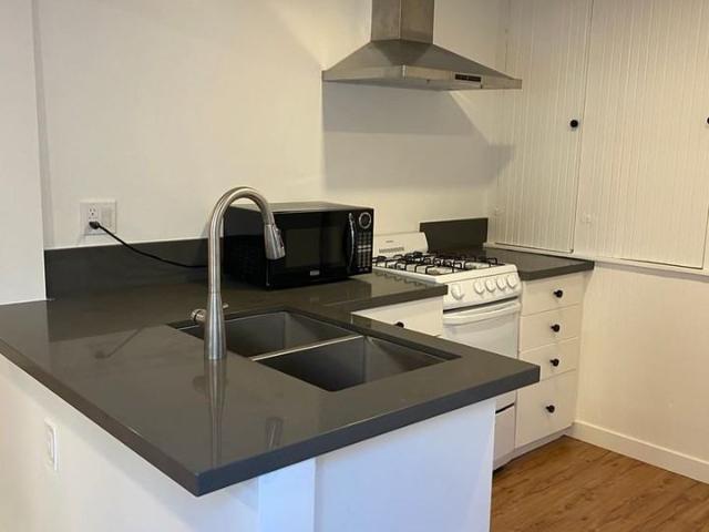 Manhattan Ave 721 Studio Apartment for Rent at 721 Manhattan Ave, Hermosa Beach, CA 90254 Hermosa Beach
