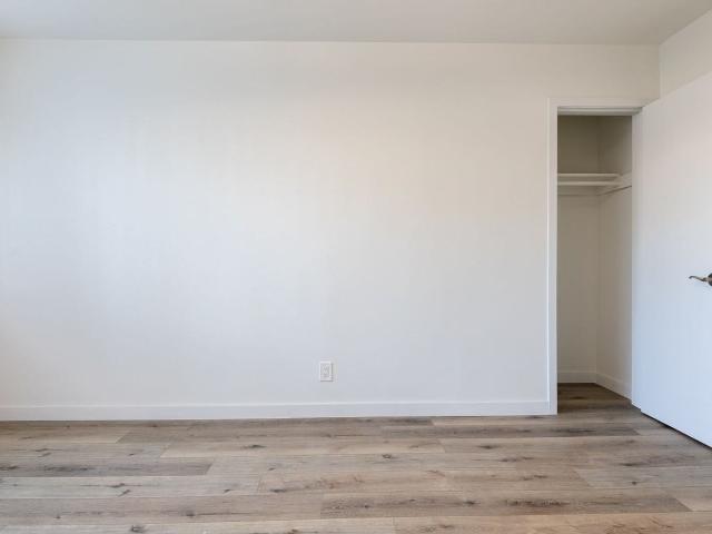 Manhattan I Apartments | Renovated One 1 Bedroom Apartment for Rent at 410 410 & 414 Manhattan Pl, Los Angeles, CA 90020 Wilshire Center Koreatown