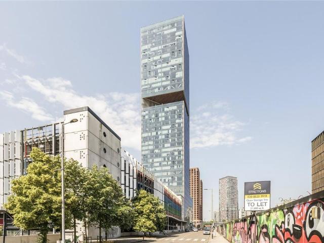 Manhattan Loft Apartments, 22. Studio to rent £2,000 pcm £462 pw