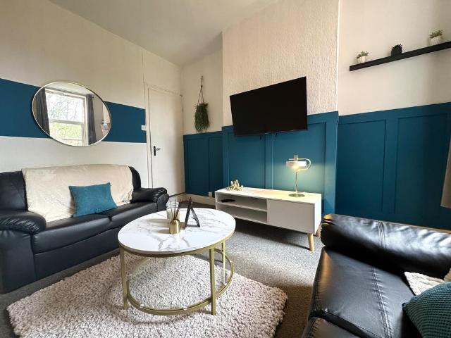 Manilla Road 4 bed, Selly Park B29 4 bed house to rent £1,599 pcm £369 pw