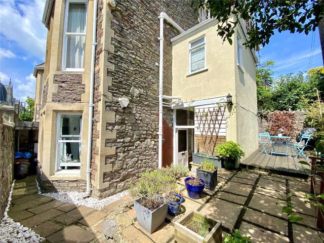 Manilla Road, Bristol, Somerset BS8, 2 bed flat to rent, £2,200 pcm | PrimeLocation