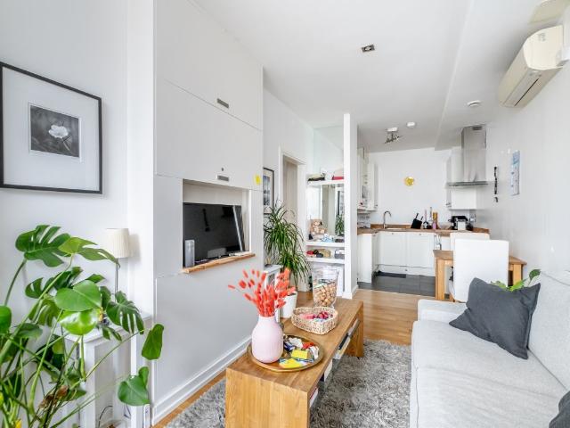 Manilla Street E14, 1 bed flat to rent, £1,850 pcm | PrimeLocation