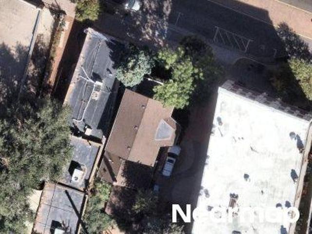 Manitou Ave