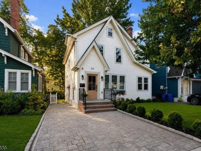 Manley Ter, Maplewood, Home For Sale
