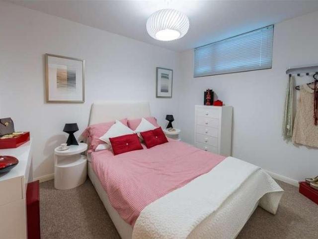 Mann Island, Liverpool, L3