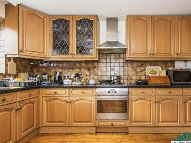 Manning Road, London, 3 Bedroom House