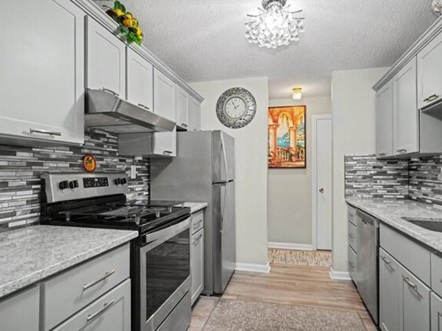 Manning St Apt C, Hudson, Condo For Sale