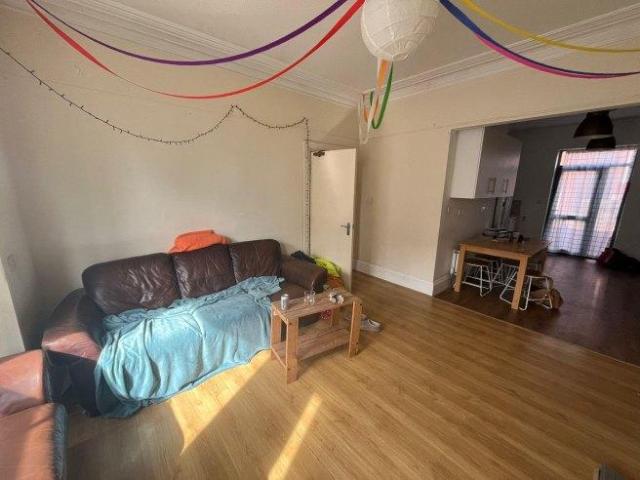 Manor Terrace 6 bed house share to rent £3,774 pcm £871 pw