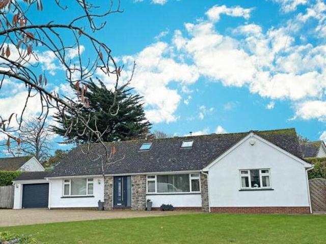 Manor Vale Road, Galmpton, 5 Bedroom Detached