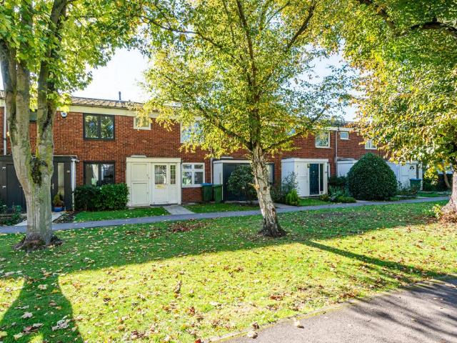 Manor Way, Blackheath, SE3 3 bed house to rent £2,850 pcm £658 pw