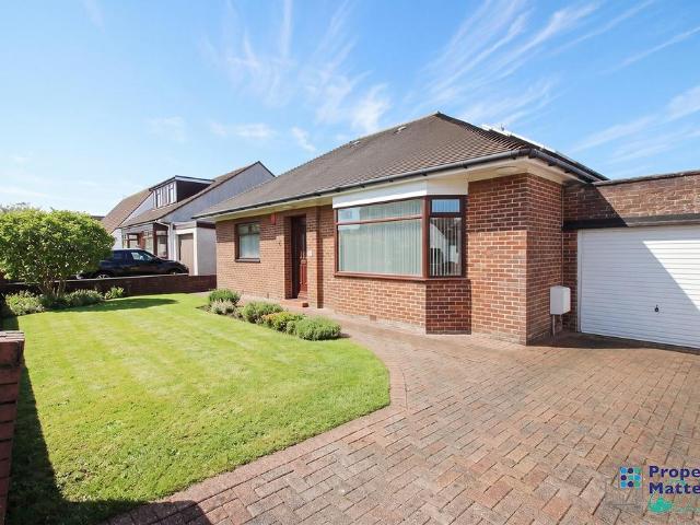 Manor Avenue, Kilmarnock, KA3 3 bed detached house to rent £1,850 pcm £427 pw