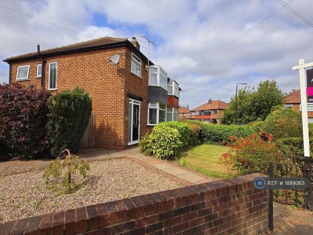 Manor Avenue, Sale, M33 3 bed semi detached house to rent £1,850 pcm £427 pw