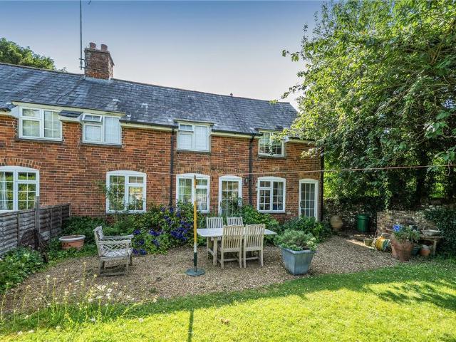 Manor Cottages, Avington Lane, Itchen. 3 bed end of terrace house to rent £2,250 pcm £519 pw