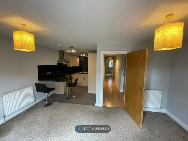 Manor Court, York YO10, 2 bed flat to rent, £1,100 pcm | PrimeLocation