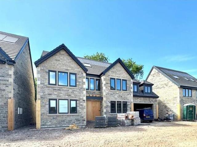 Manor Court, Horbury, 6 Bedroom Detached