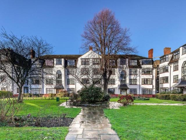 Manor Court, Streatham, London SW16, 2 bed flat to rent, £1,800 pcm | PrimeLocation