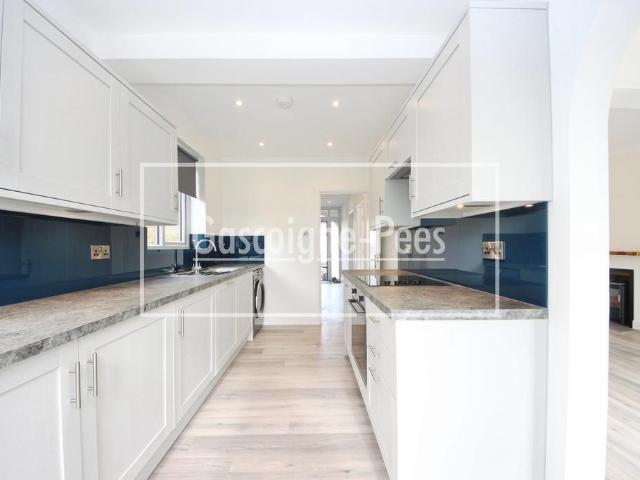 Manor Close, Worcester Park, KT4 4 bed house to rent £3,250 pcm £750 pw