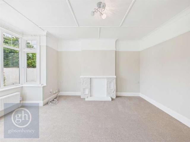 Manor Close, Ruislip, HA4