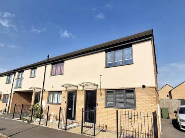 Manor Drive, Gunthorpe, 2 Bedroom End