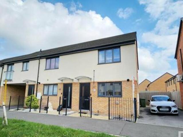 Manor Drive, Gunthorpe, 2 Bedroom End