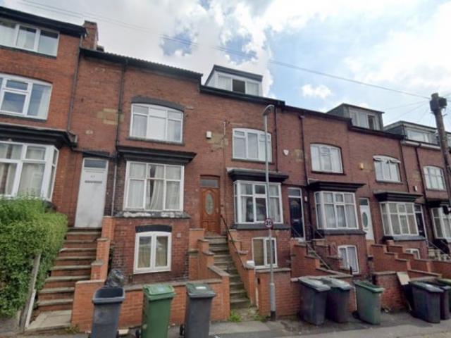 Manor Drive, Hyde Park, Leeds LS6, 6 bed shared accommodation to rent, £498 pppm | PrimeLocation