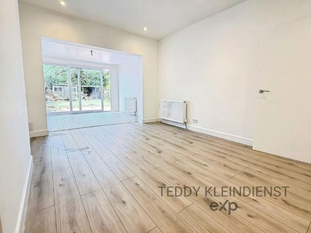 Manor Drive North, New Malden, KT3 5PB