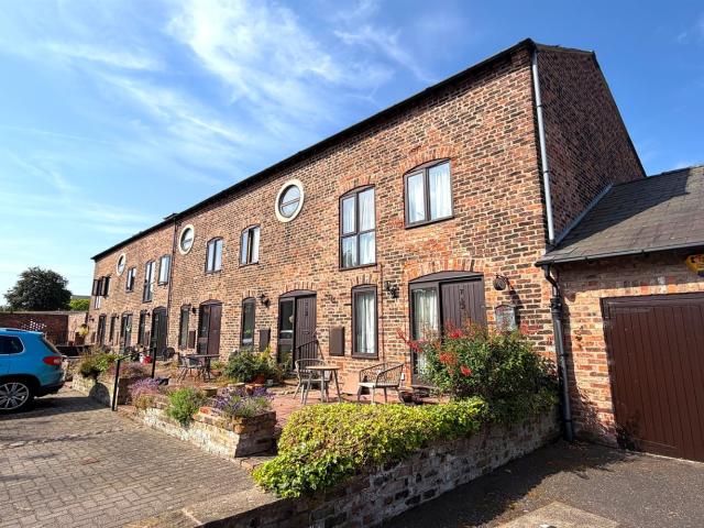 Manor Farm Court, Langdale Way, Frodsham, 3 bedroom, Terraced