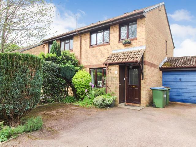 Manor Fields, Horsham RH13, 3 bed property to rent, £1,900 pcm | PrimeLocation