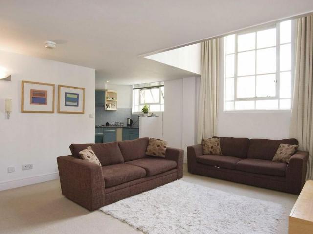 Manor Gardens, London N7 2 bed flat to rent £2,700 pcm £623 pw