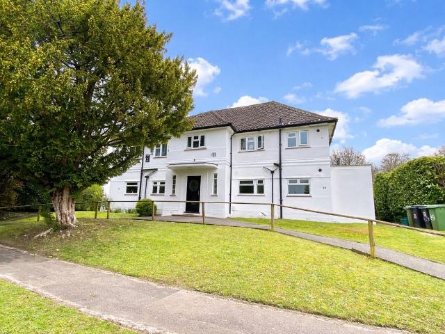 Manor Green Road, Epsom KT19, 2 bed flat to rent, £1,550 pcm | PrimeLocation