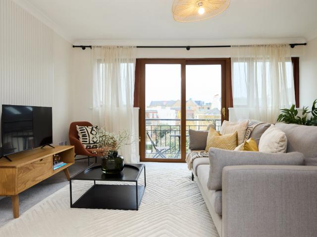 Manor House Way, Isleworth TW7, 1 bed flat to rent, £3,250 pcm | PrimeLocation