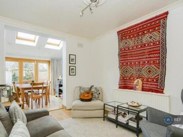 Manor Lane, London, 3 Bedroom Semi detached
