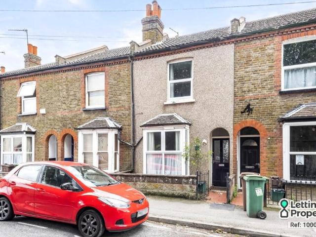Manor Lane, Sutton, Surrey SM1, 2 bed terraced house to rent, £1,750 pcm | PrimeLocation