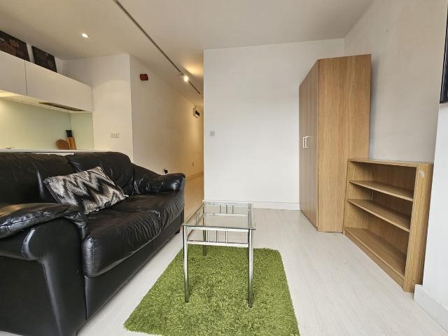 Manor Mills, Ingram Street LS11, Studio to rent, £725 pcm | PrimeLocation