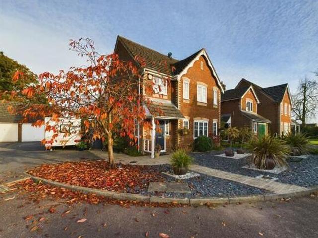 Manor Park Close, Tilehurst, 5 Bedroom Detached