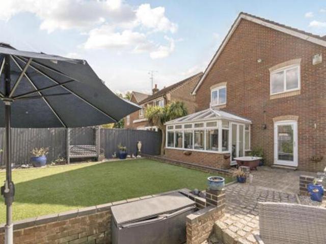 Manor Park Close, Tilehurst, 5 Bedroom Detached