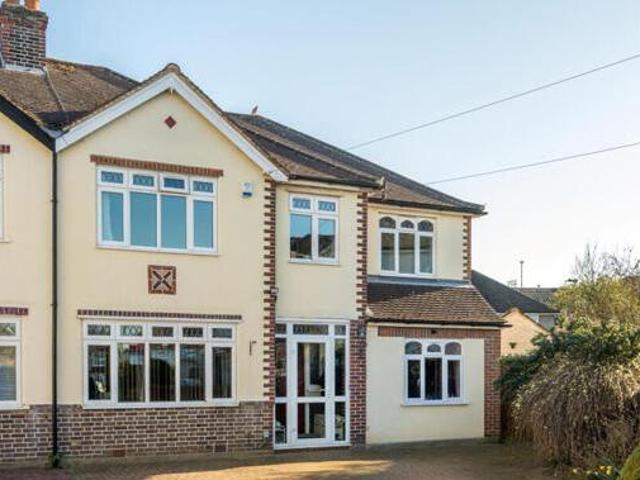 Manor Park Close, West Wickham, 5 Bedroom Semi detached